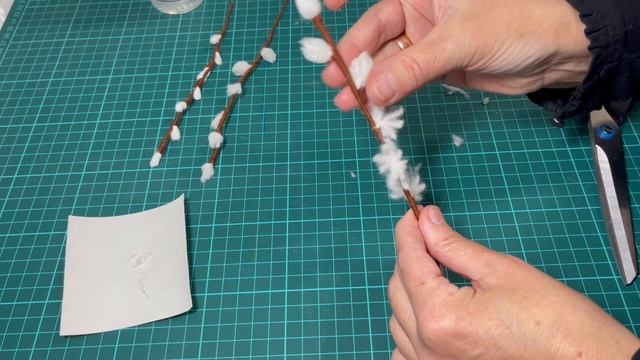 Два простых способа сделать ветку вербы.