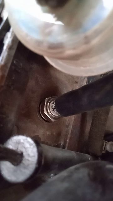 Пробивает свеча на ВАЗ-2107