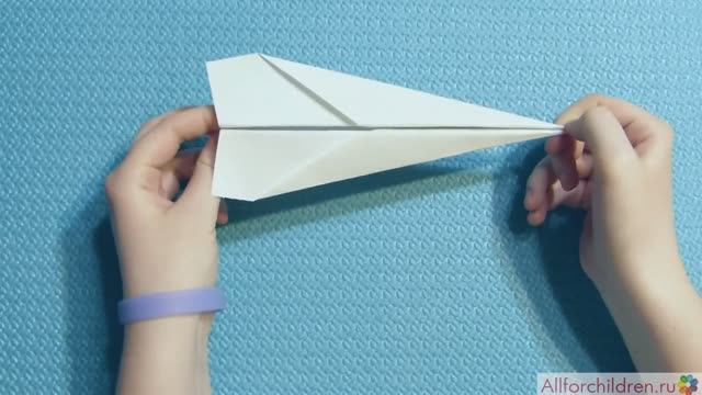 Оригами САМОЛЁТ-ИСТРЕБИТЕЛЬ