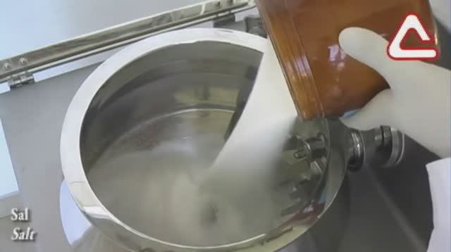 Смеситель-гранулятор модель MIC DV для работы с жидкими связующими растворами