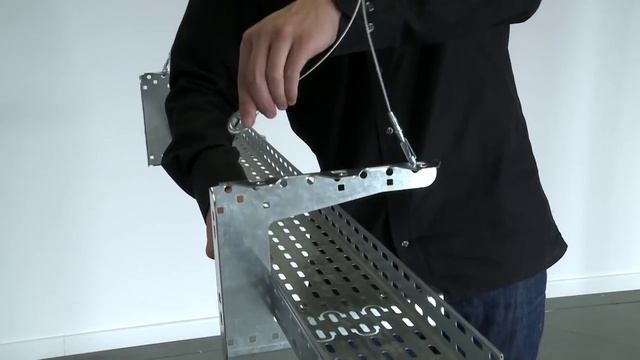 Кронштейн G для монтажа кабельных лотков