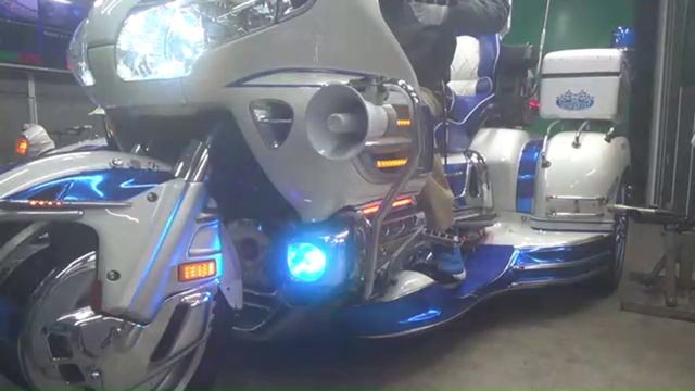 Трайк с коляской мотоцикл Honda GL 1800 Gold Wing Trike Sidecar рама SC47 модификация турист гв 2004