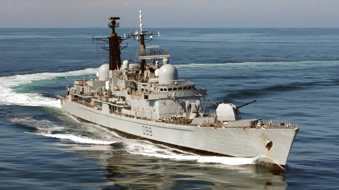 Эскадренный миноносец «Йорк». Так провожают пароходы