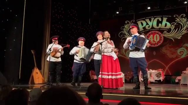 На столичном Варшавском вокзале, Галина Галас и ансамбль Русь, г. Севастополь