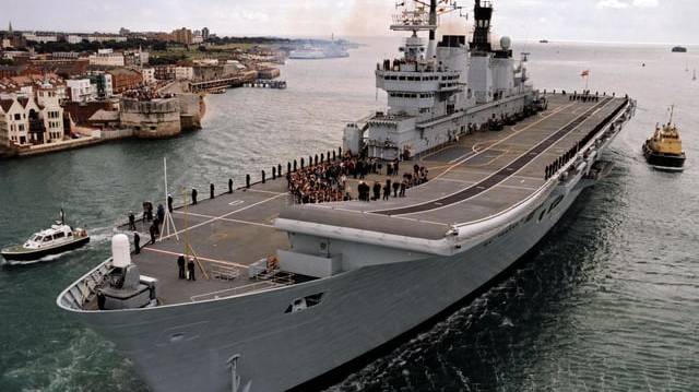 Авианосец «Арк Ройял». Музыкальная пауза перед войной