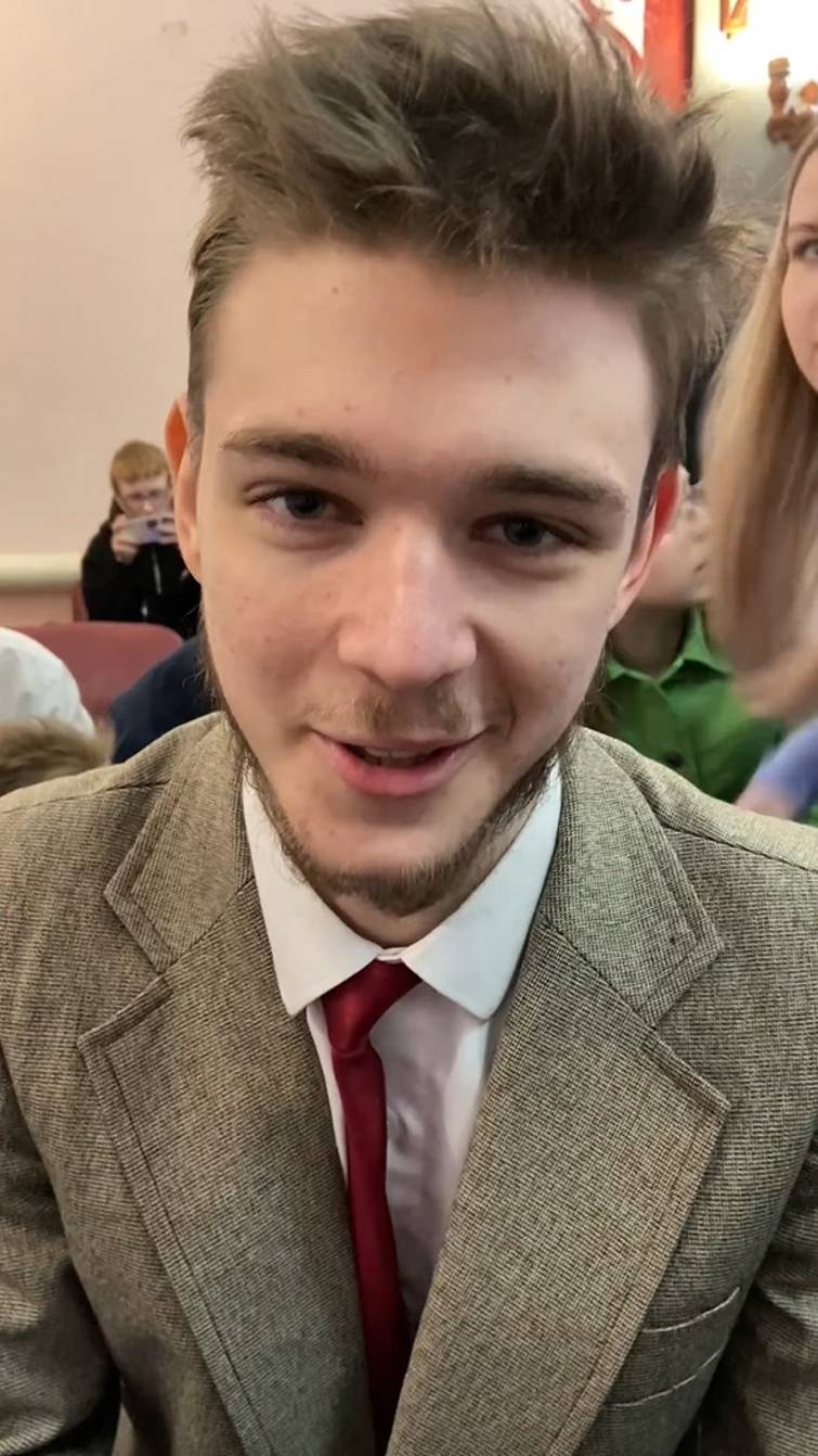 Задаём школьникам глубокие вопросы #shorts