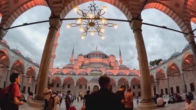 Прогулка к Голубой мечети: величие Султанахмета. Турция