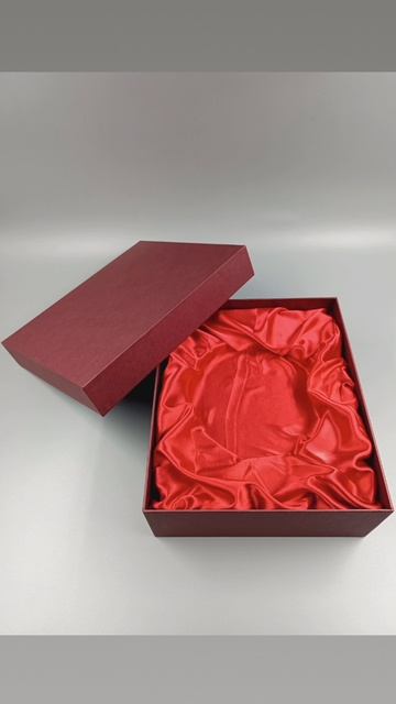 Дизайнерская коробка "БОРДО"