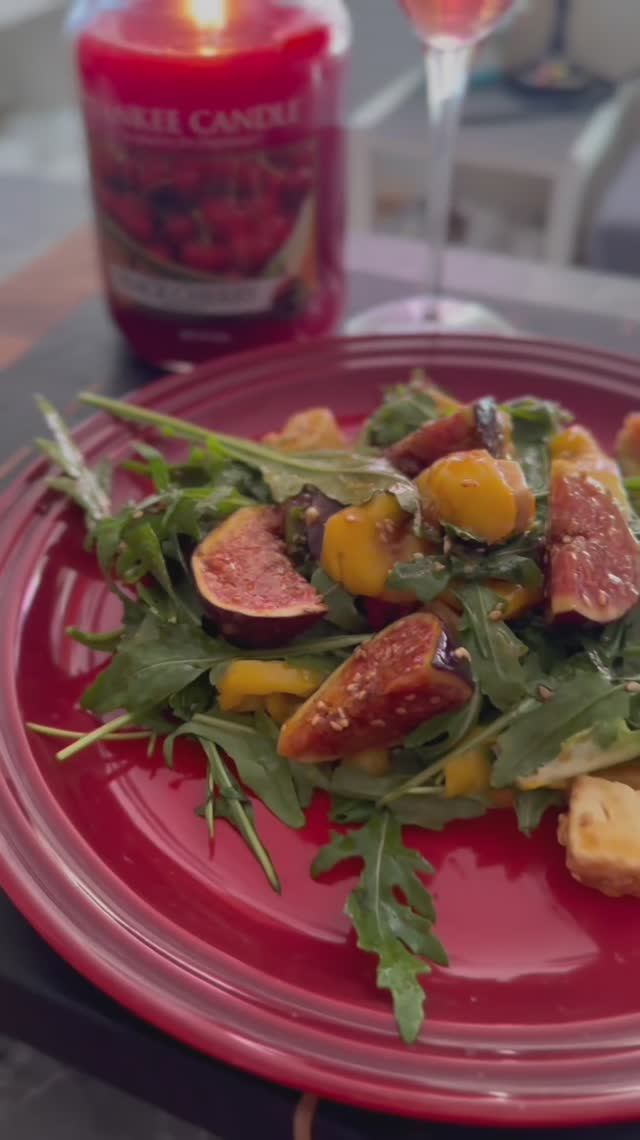 Салат с руколой и манго!♥️