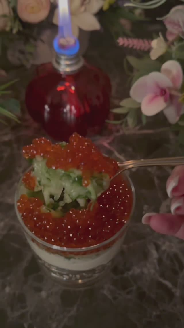 Легкий салат с красной икрой♥️