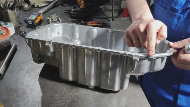 ЛАДА ВЕСТА.Замена поддона ДВС без снятия КПП и маховика.