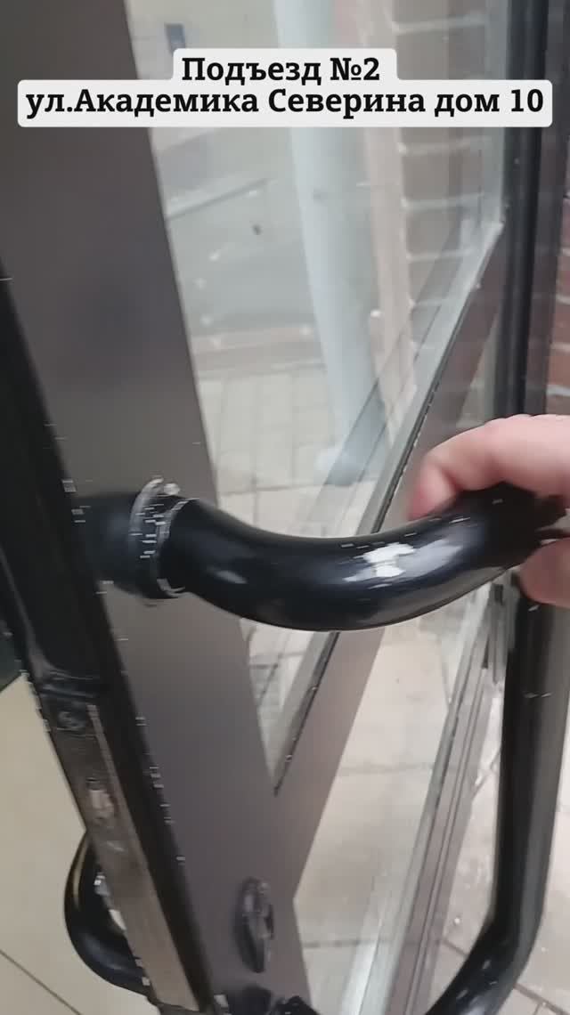 Состояние подъезда после двух лет жизни в ЖК Томилино-парк
#люберцы #мирный #томилинопарк #самолет