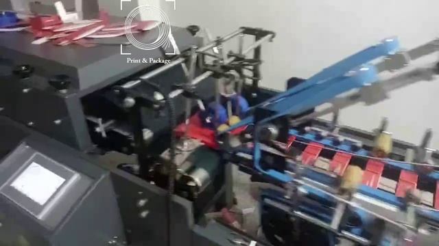 Фальцевально-склеивающая машина ZH с устройством выравнивания заготовок вместо узла префолдинга