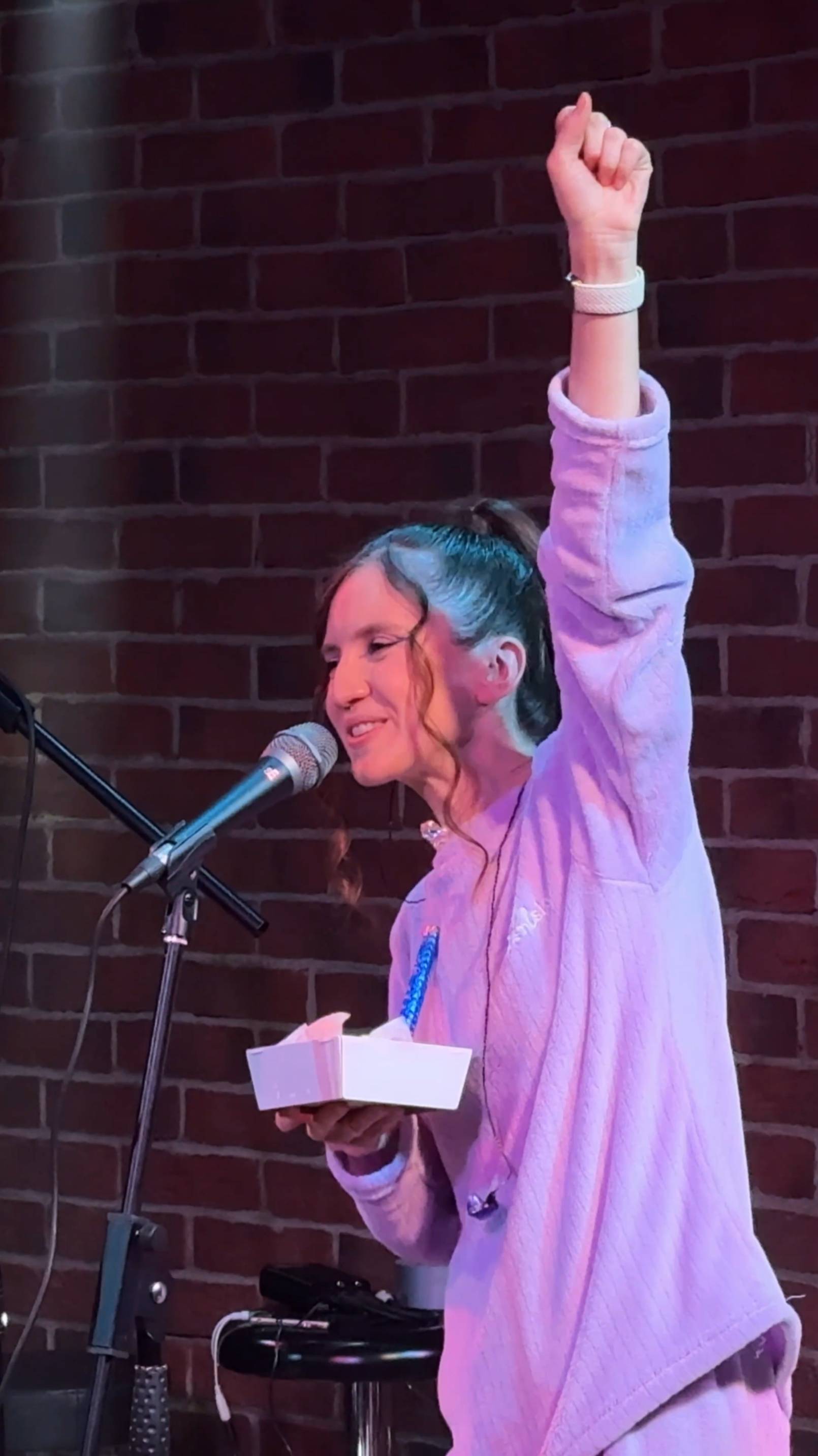 Человекопаровоз, обнимашки с незнакомцами и лучший день в истории группы. Дневник ЯЛО. Серия 8