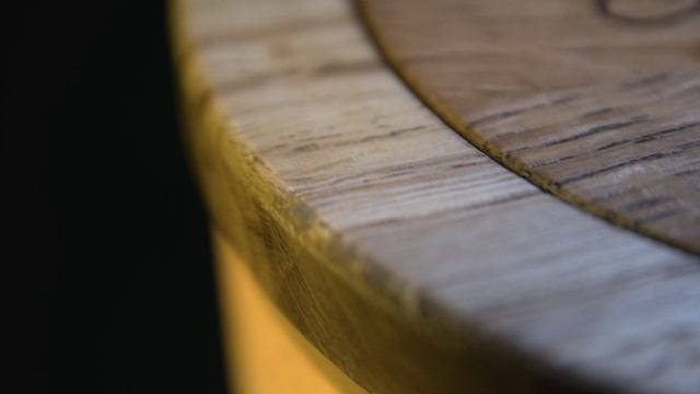 Настольная лампа