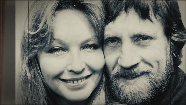 Актёр Театра драмы им. Ф. Волкова Кирилл Искратов исполняет песню «Лирическая» Владимира Высоцкого