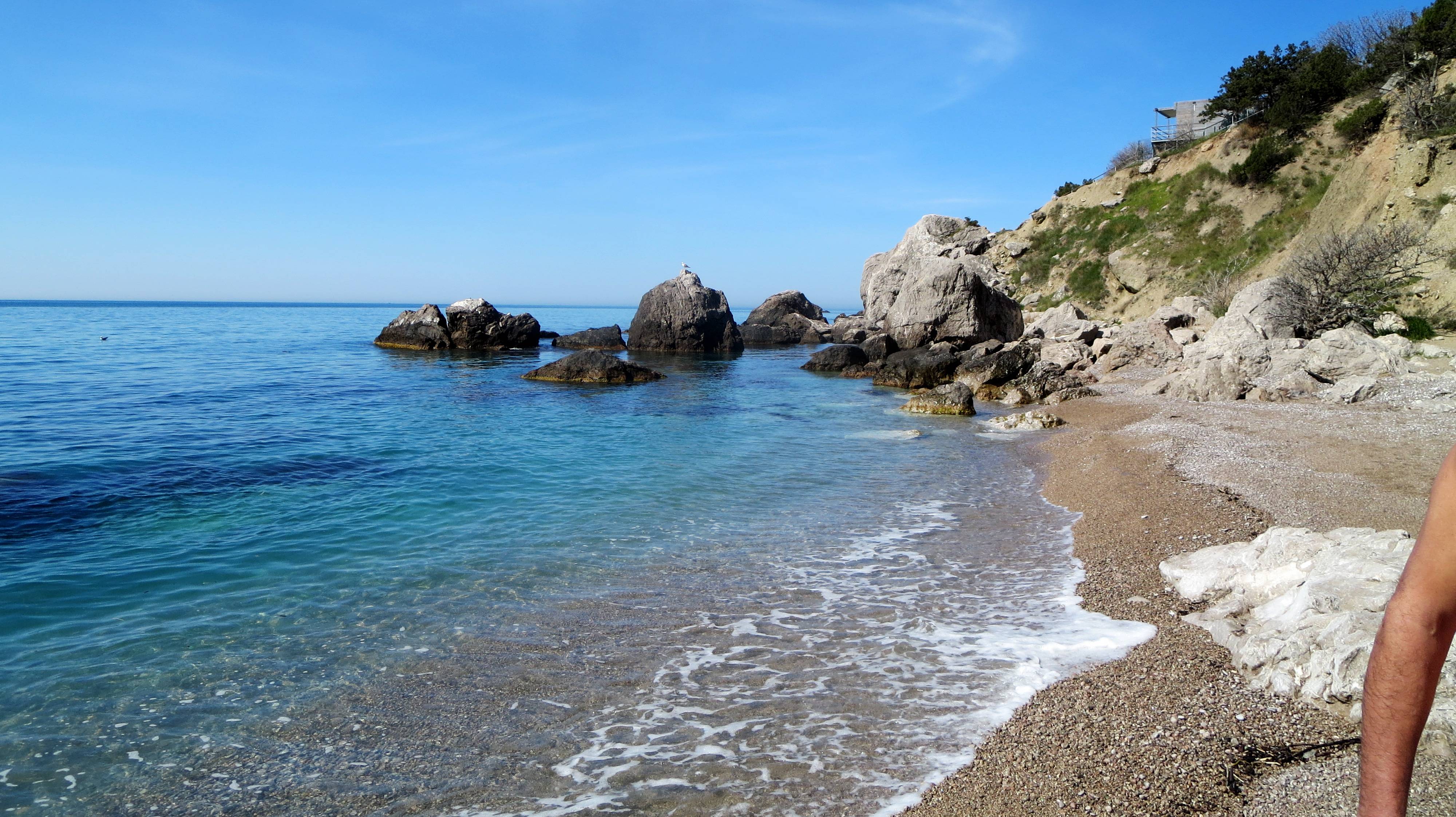 Цветущий Крым. Ч.8. Бухта Ласпи. Весеннее путешествие.