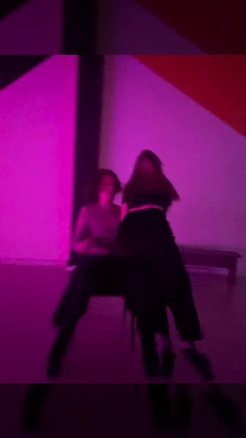 Стриппластика 🍓 #MetroDANCE #танцы #танцыдлявзрослых #танцыдлядетей #Смоленск #школатанцев