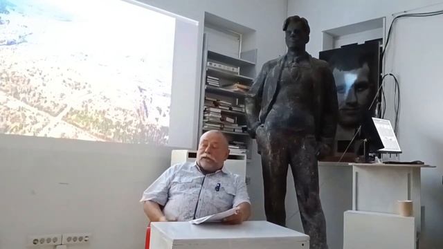 Почему Украина пытается приватизировать Маяковского. Рассказывает поэт Игорь Витюк