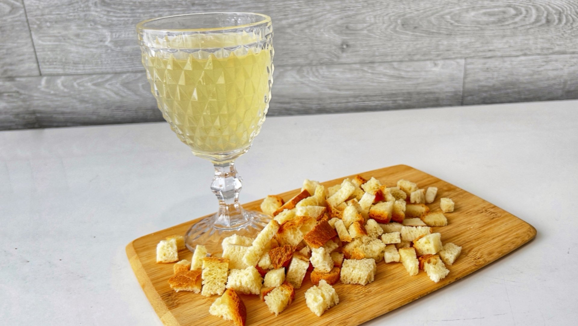 ХЛЕБНЫЙ КВАС ДЛЯ ОКРОШКИ. Самый простой рецепт.