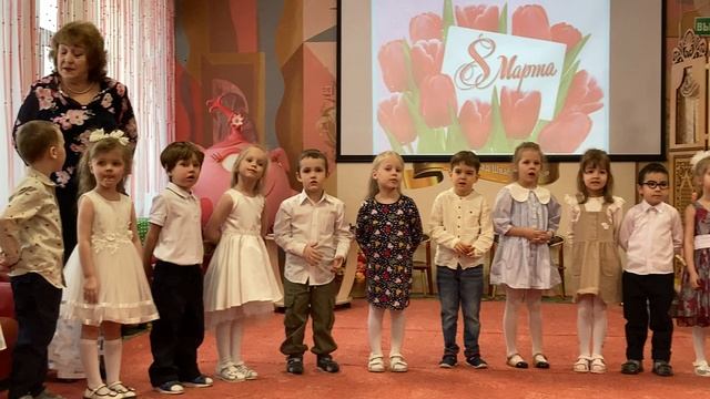 Песня  "Будет  чай с пирогами". Группа №7 "Светлячки"