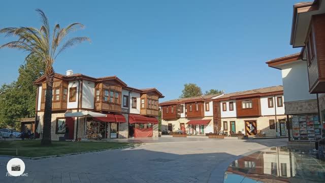 Исследую античные улицы Сиде с #relive #ЛёхаЛис