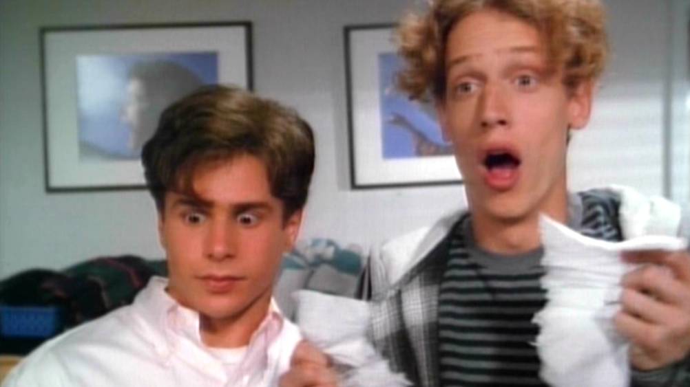 Сериал Чудеса науки – 3 сезон 15 серия / Weird Science