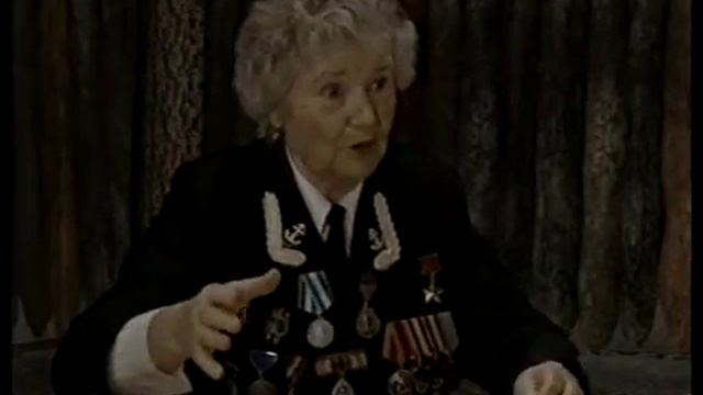Девушки в шинелях фронтовых... Демина-Михайлова Екатерина Илларионовна. ("Моя война", 2000 г.)