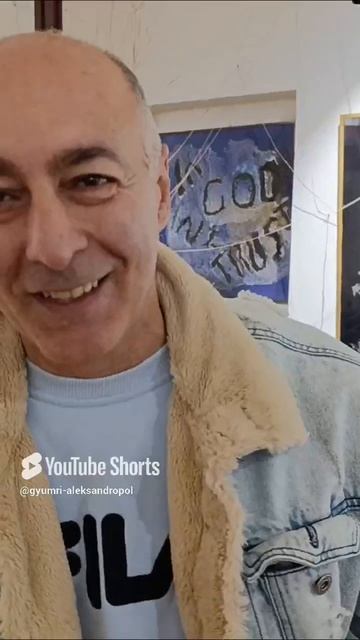 СКОРО! Кроме чести все можно купить и продать. Не пропустите! Рисуют ПАУКИ! _ #gyumri #гюмри  #паук