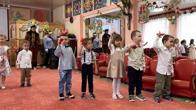 Весенний оркестр. Группа №7 "Светлячки"