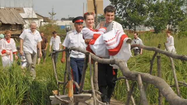 Величальная. Слова - Игорь Витюк, музыка и исполнение - Борис Рощин