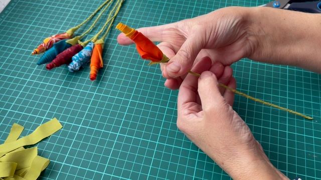 Куда деть остатки тюля, органзы, шелка? Цветы из ткани!