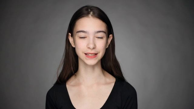 Актерская визитка – Ульяна Соколова – Агентство молодых актеров ЛАМА