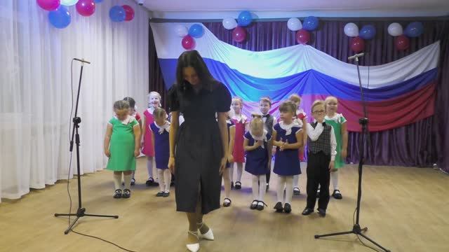 Щенок, концерт посвященный Дню народного единства. Хор Родничок, ДДК им. Пичугина