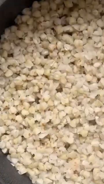 Каша-пудинг из зелёной гречки с семенами чиа 🥣