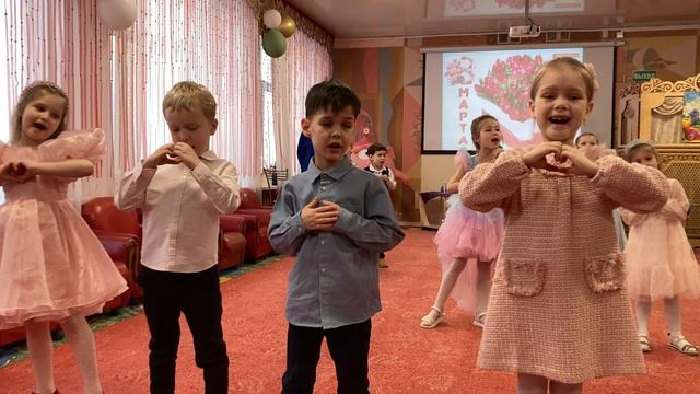 Песня на английском языке. Группа №10 "Солнечные зайчики"