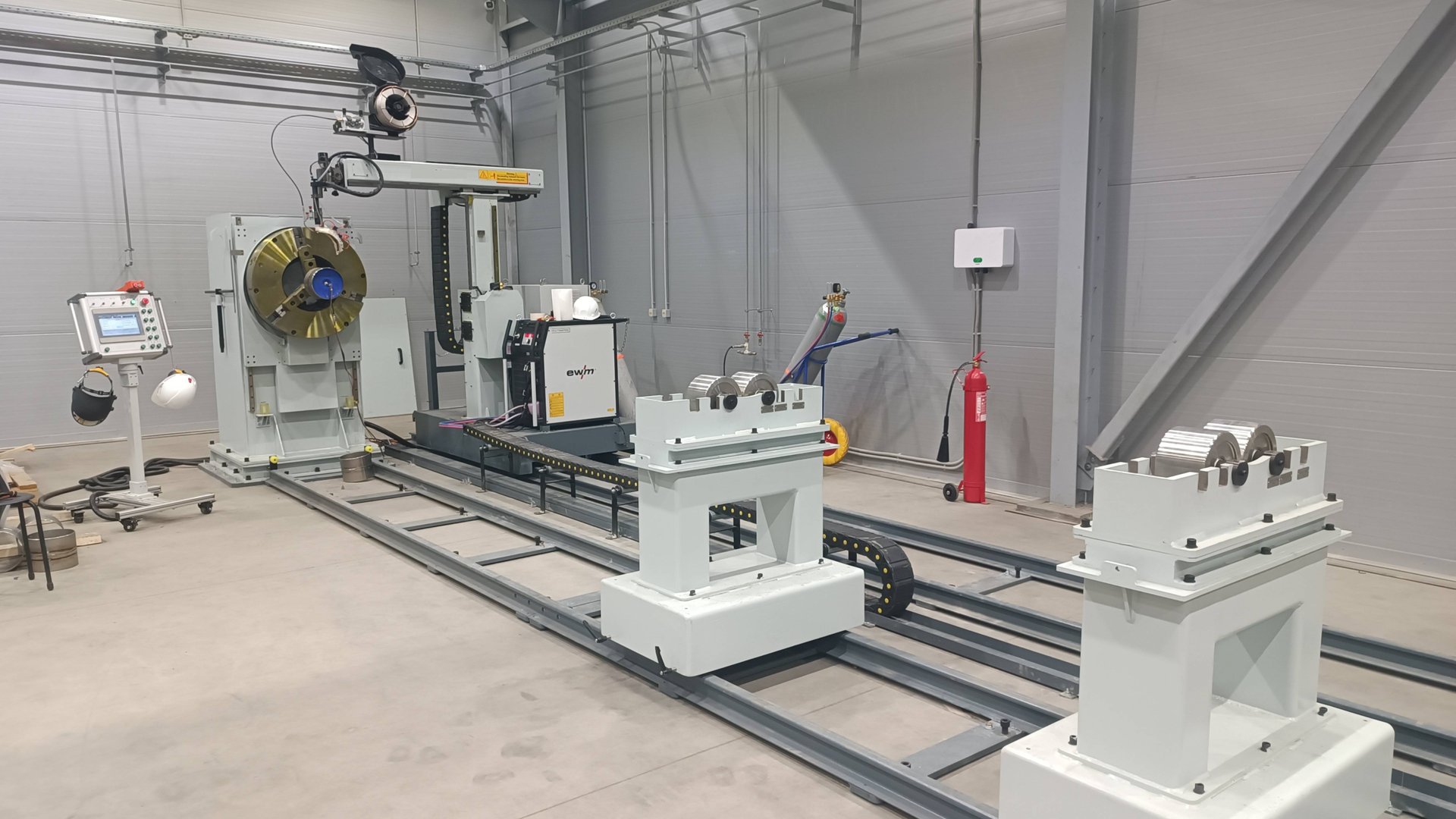 Установка для аргоно-дуговой сварки кольцевых швов диаметром до 630 мм