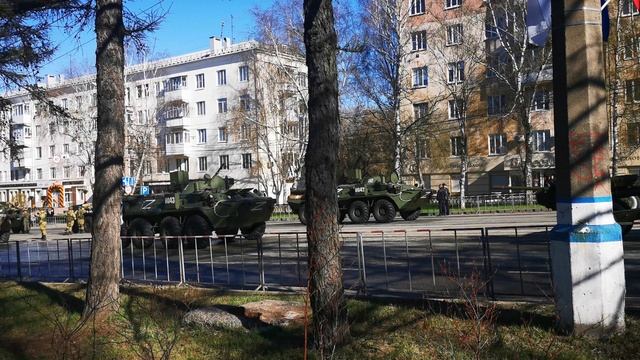 НИЖНИЙ ТАГИЛ Военная техника на Проспекте Ленина