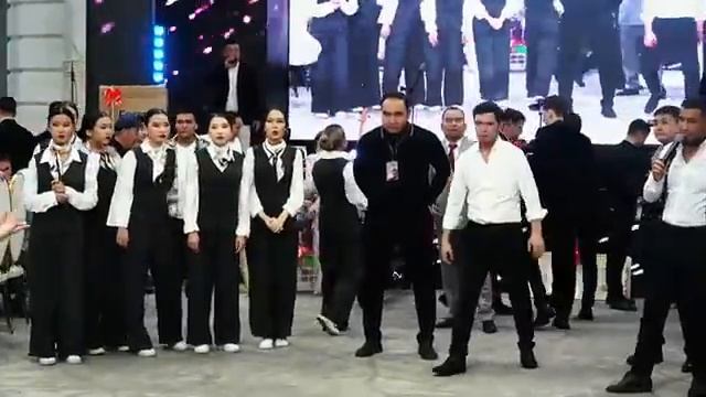 Женканың тойын шулатты Сабыржан тамада