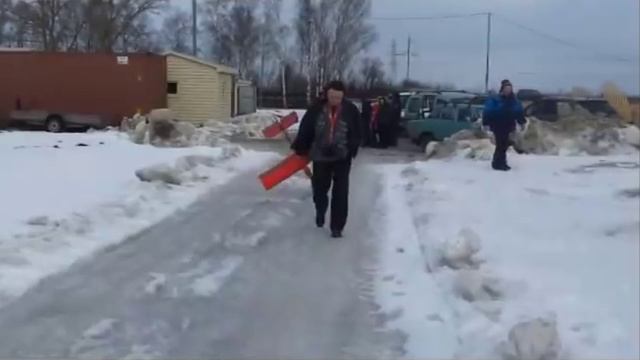 Полёты на мотодельтоплане и радиоуправляемых моделях самолётов.