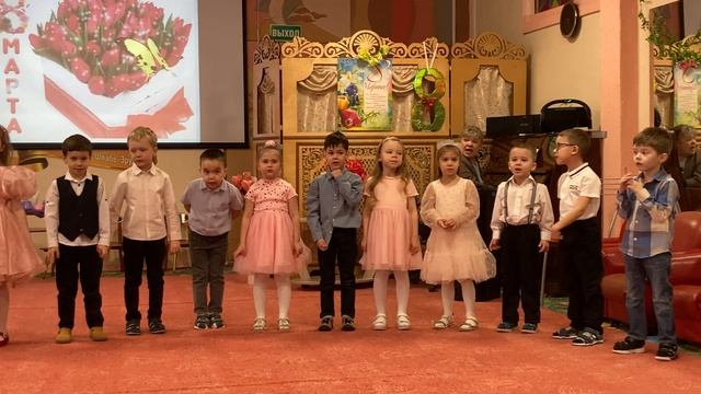 "Песенка - чудесенка". Группа №10 "Солнечные зайчики"