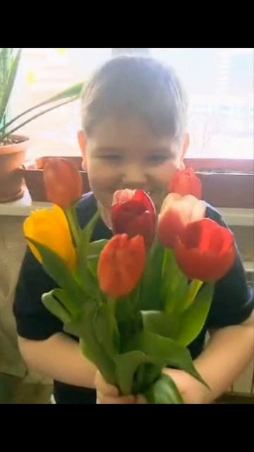 С праздником милые дамы!