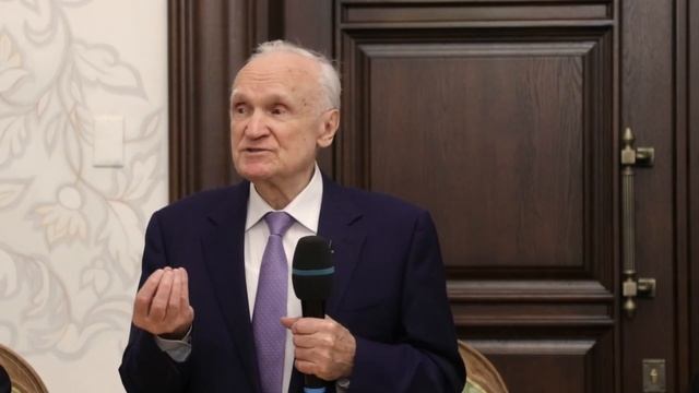 МОЙ РОД - МОЙ НАРОД.
Осипов А.И. Доклад 26.01.25г. на XXXIII Рождественских чтениях.