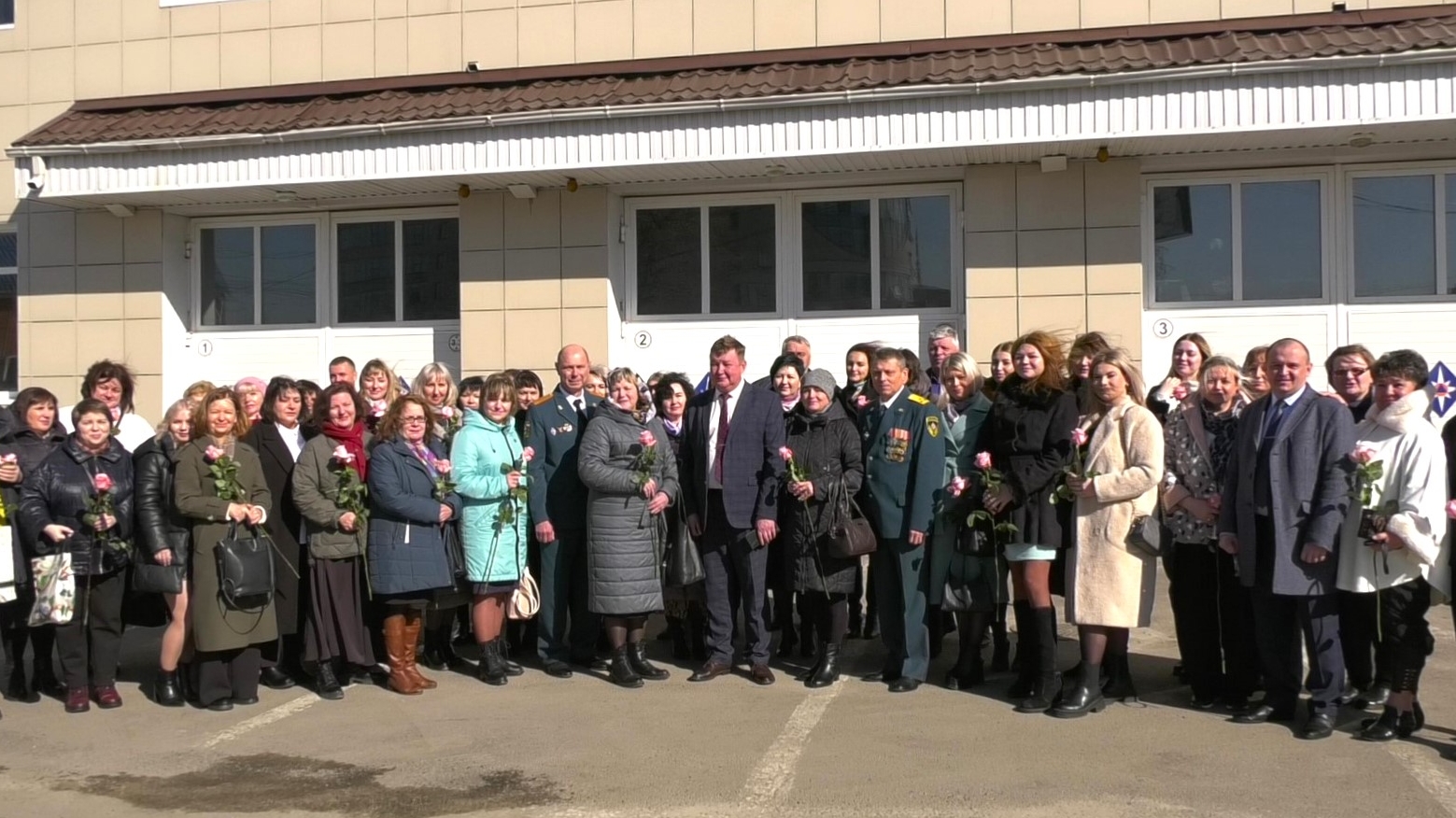 Поздравляем с 8 марта! Ура!