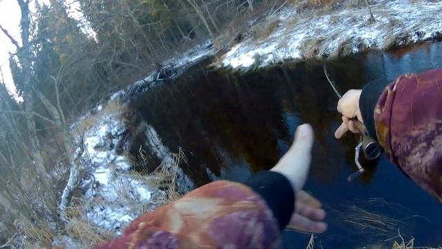 Форель на микро речках.  Ловля форели зимой. UL