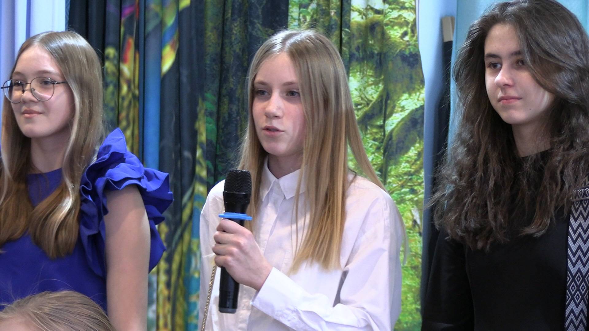 А ну-ка, девочки! (часть 1)