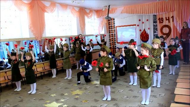 красные маки