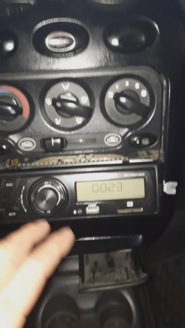 Часы в Матиз. Кнопка корректора