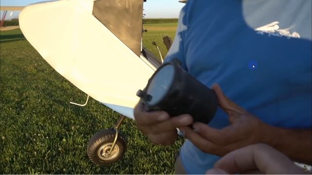 Пенопластовоэлектрический биплан_Ч3