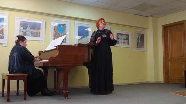 12 М. Кузмин. "Нас было четыре сестры". Евгения Малеева, Людмила Калинина